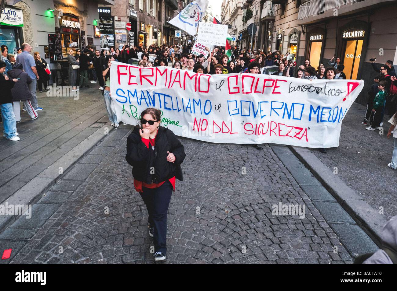 Napoli, Protests Government s Security Decree Faced with the ...