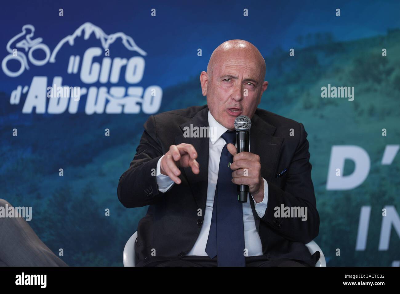 Gioacchino Alfano during the Il Giro d’Abruzzo 2025 Presentation - Port ...