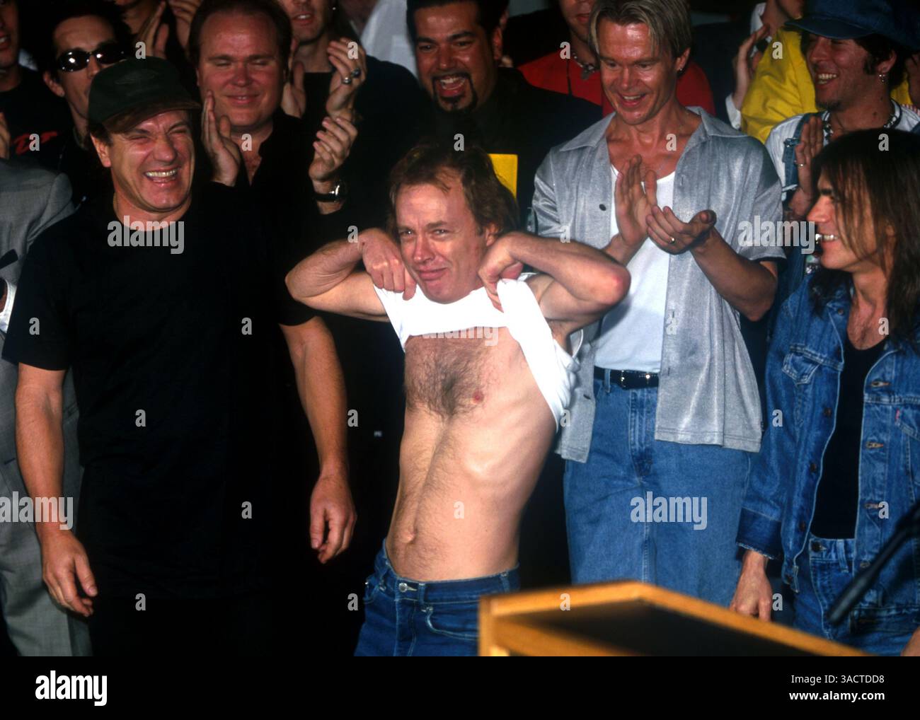 Sep 16, 2000; Los Angeles, CA, USA; Heavy Metal Band AC/DC gets ...