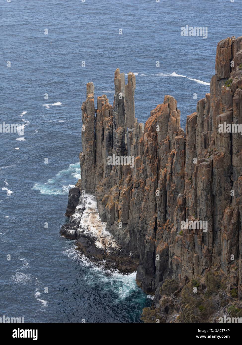 Cape Raoul, a mighty cliff with breathtaking views of the deep and wide ...