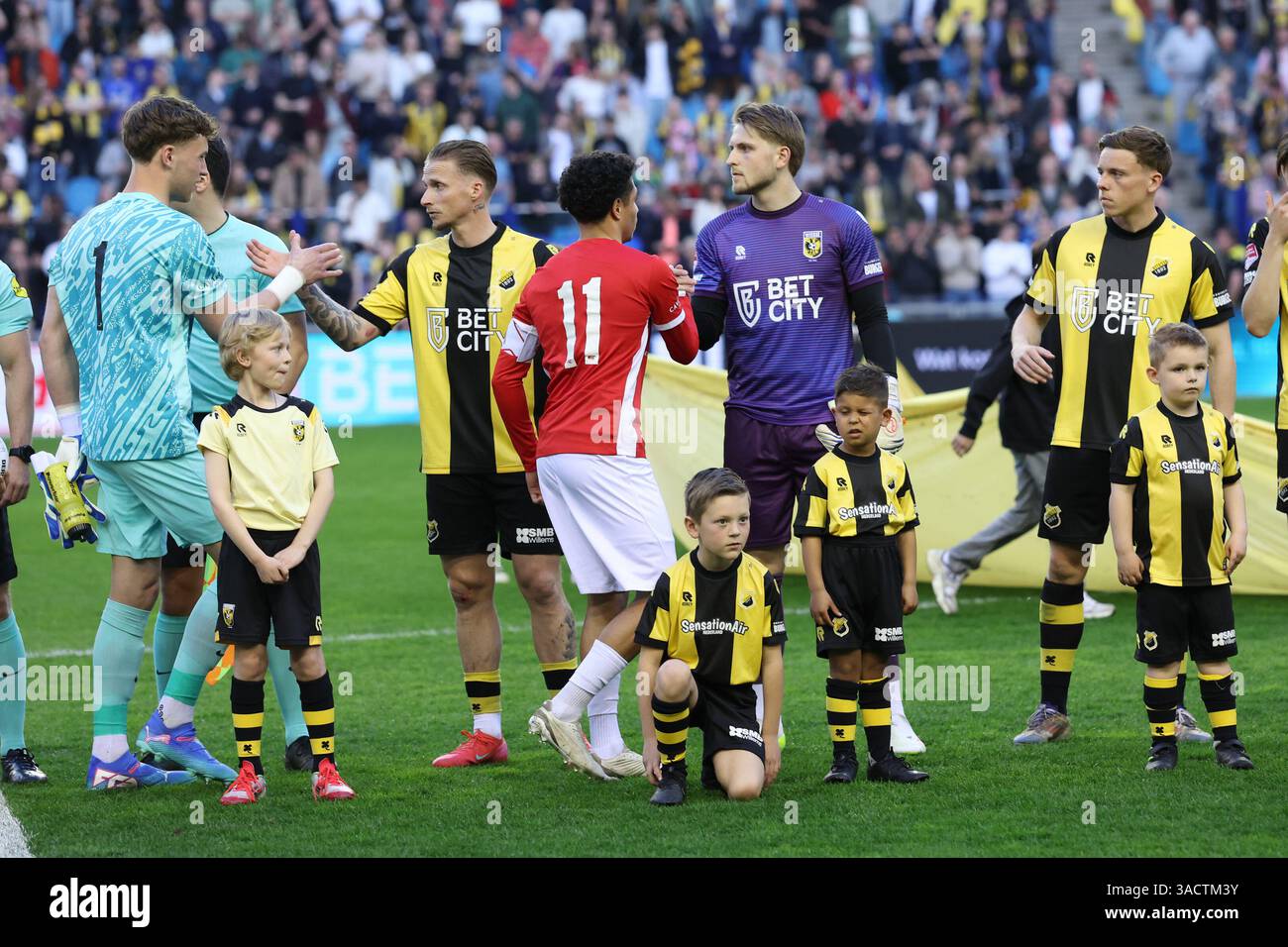 Arnhem, Netherlands. 04th Apr, 2025. ARNHEM, NETHERLANDS - APRIL 4: Sem ...
