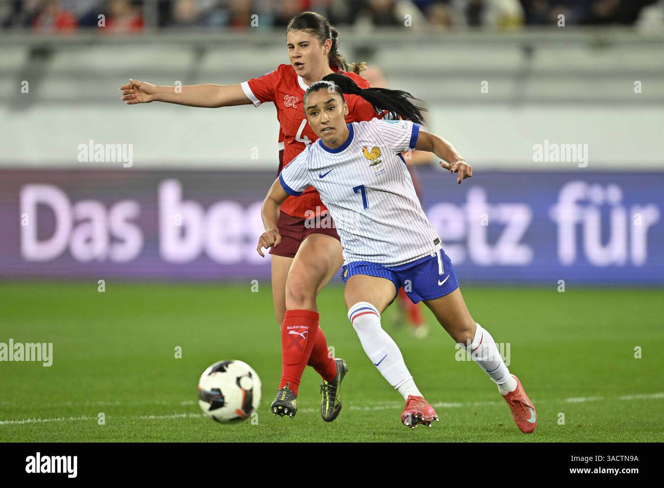 Switzerland's Noemi Ivelj, left, and France's Sakina Karchaoui in ...