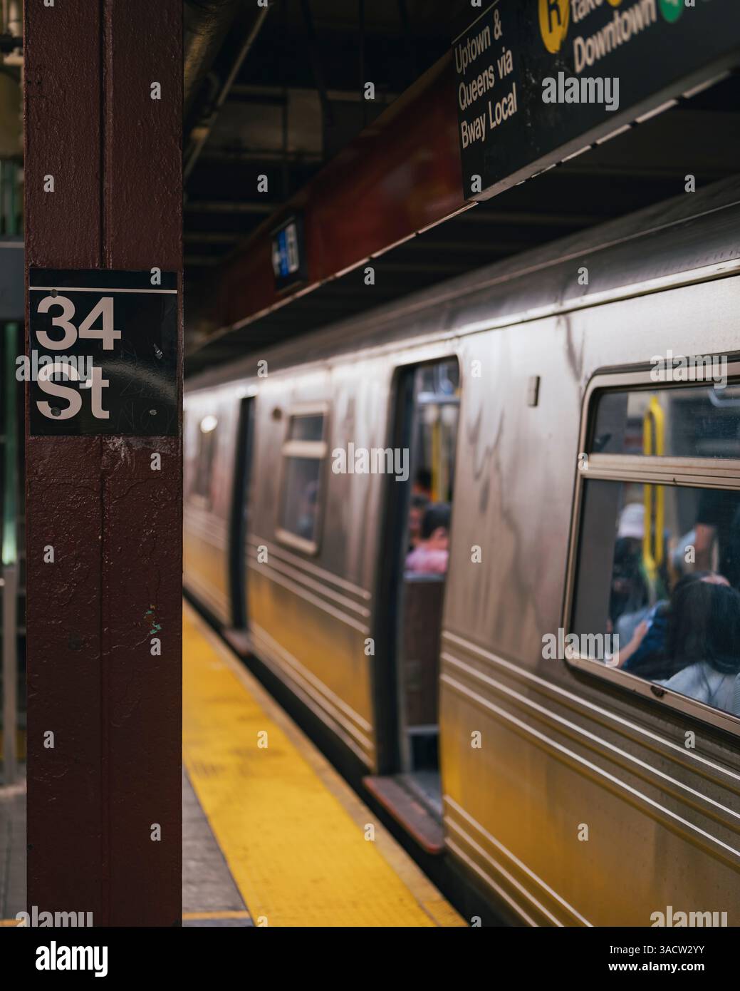 Subway manhattan new york city hi-res stock photography and images - Alamy