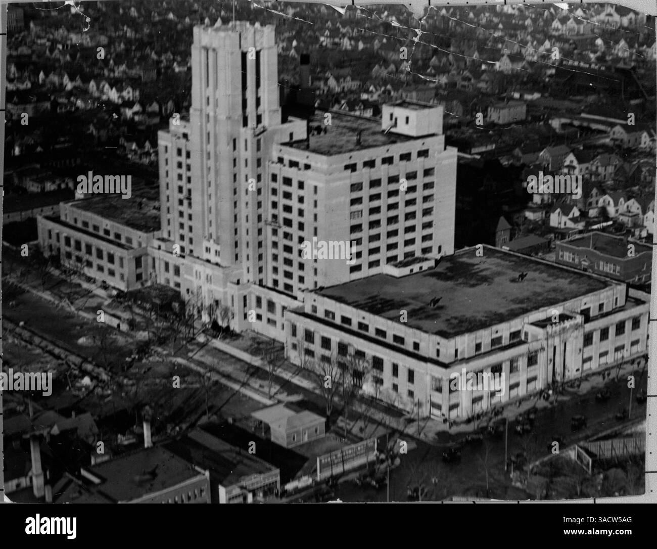 This image captures the Sears and Roebuck store in Minneapolis ...