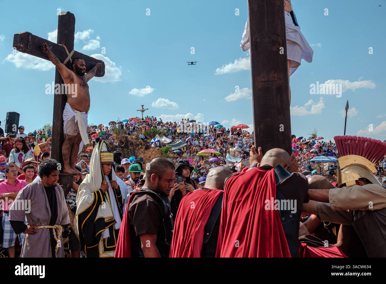 Good Friday representation of the Way of the Cross in La Cañada ...