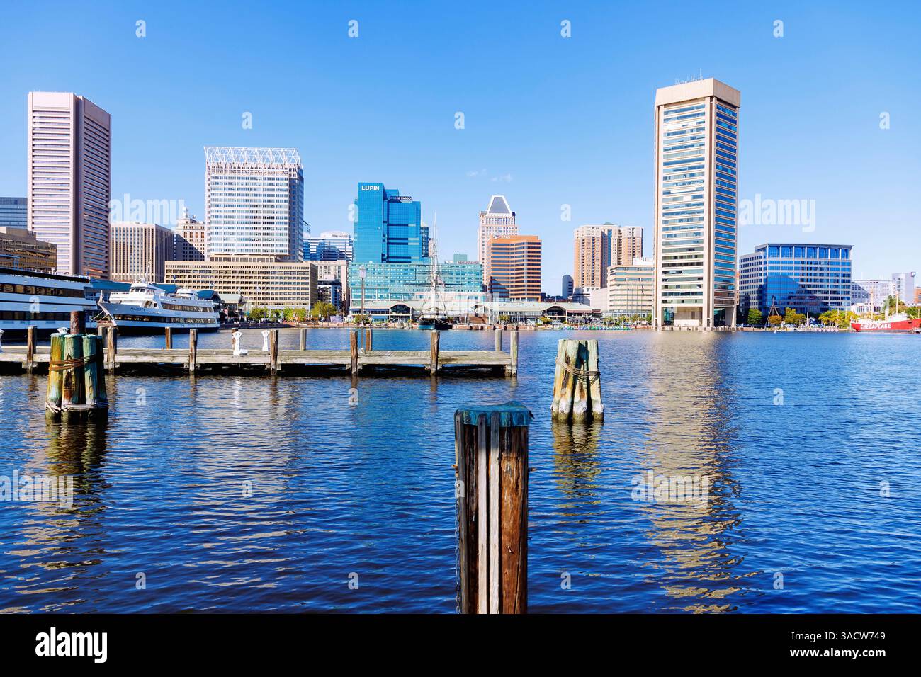 Inner Harbor with Historic Ships Baltimore and World Trade Center with ...