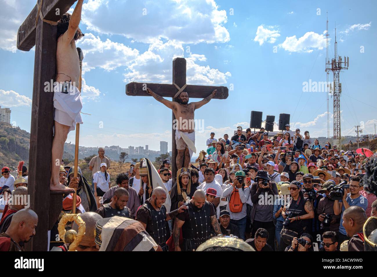 Good Friday representation of the Way of the Cross in La Cañada ...