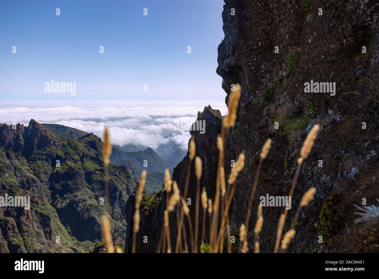 Pico do Arieiro, Pico Ruivo, summit, PR1 hiking trail, Portuguese ...