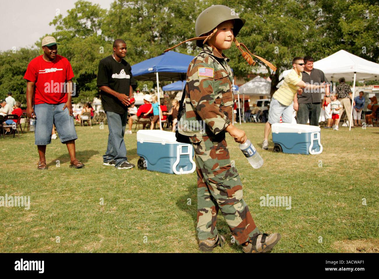 Nicholas bender hi-res stock photography and images - Alamy