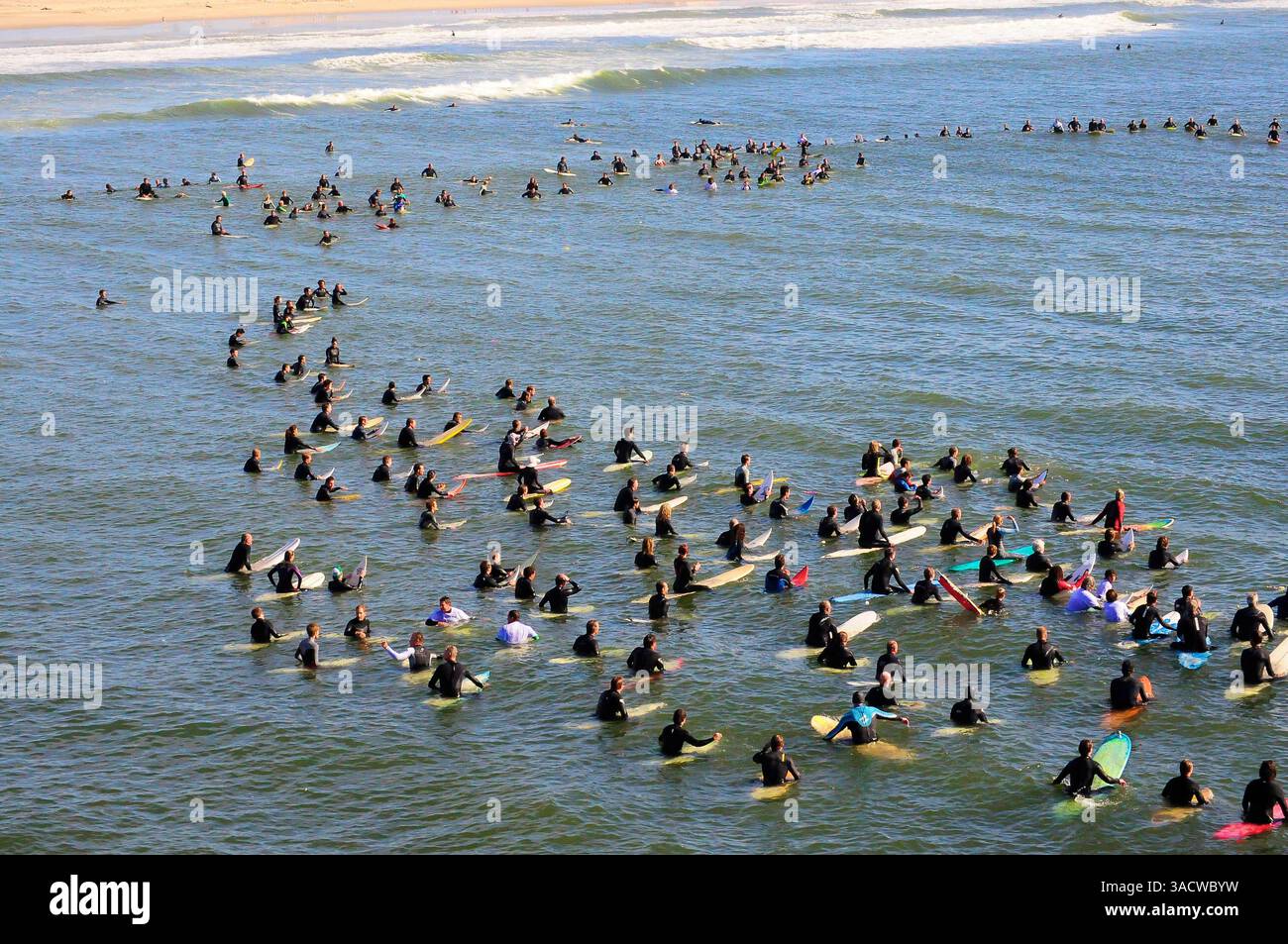 Jan. 8, 2012 - Huntington Beach, California, U.S. - Thousands gathered ...