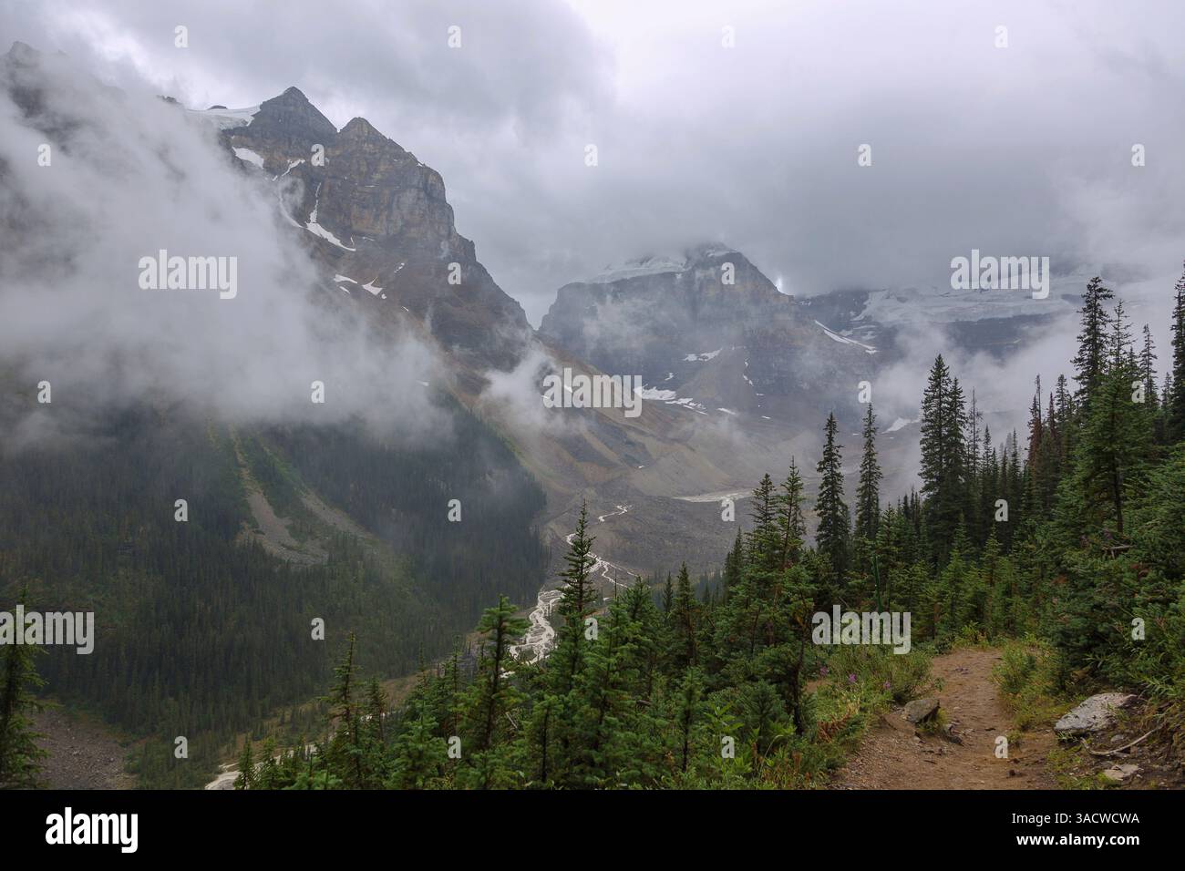 Banff National Park, Lake Louise, Plain of Six Glaciers Trail, stormy ...