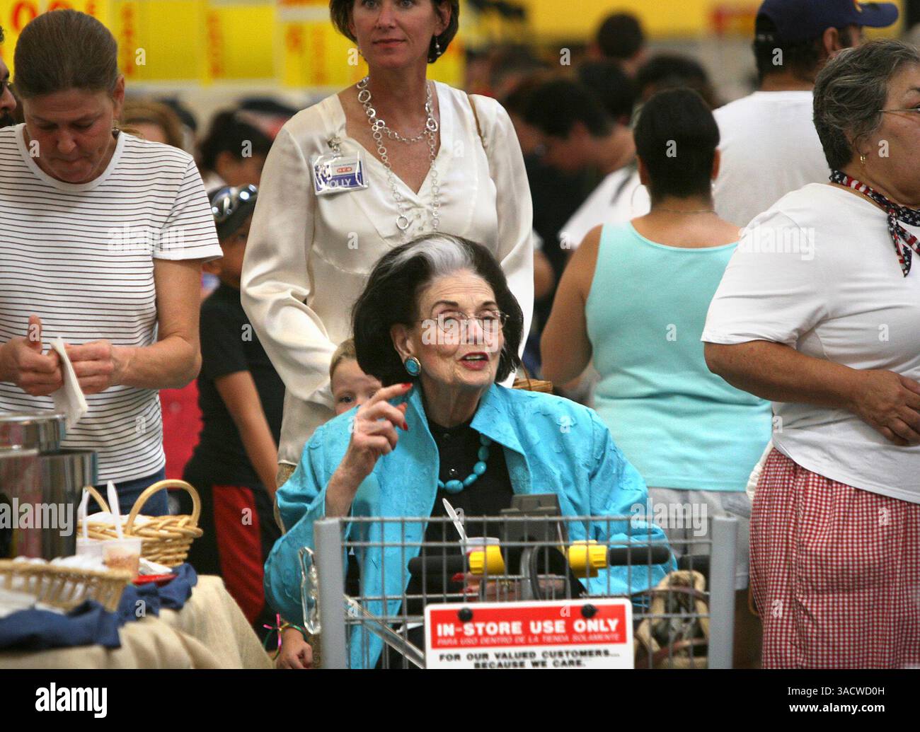 Heb plus hi-res stock photography and images - Alamy