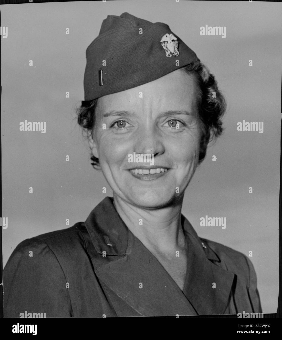 Lieutenant Goldia O'Haver of Hayfield, Minnesota, was a Navy nurse who ...