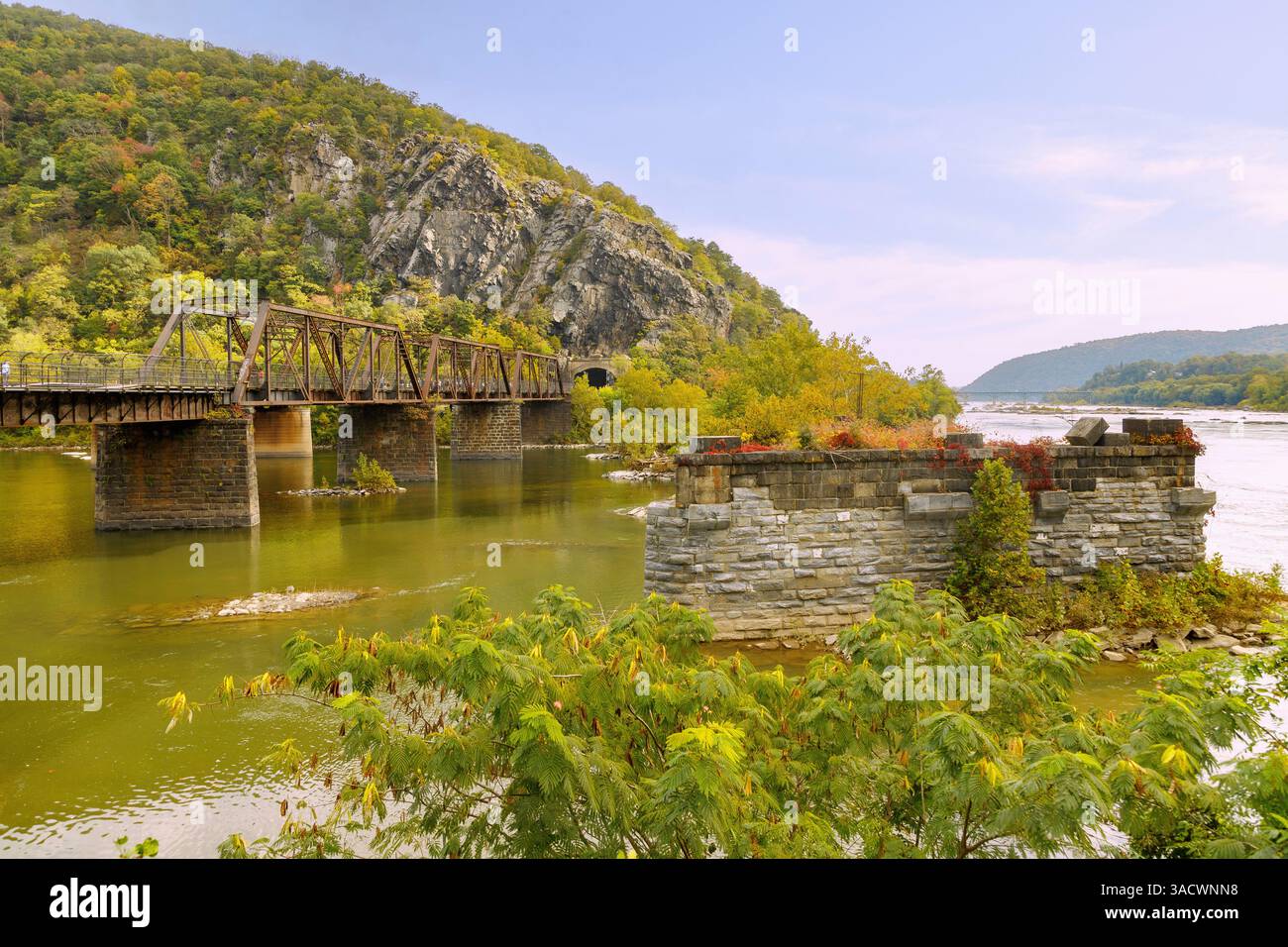 Pedestrian bridge on the Appalachian Trail to the Maryland Heights ...