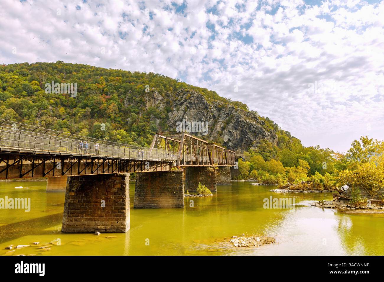 Pedestrian bridge on the Appalachian Trail to the Maryland Heights ...