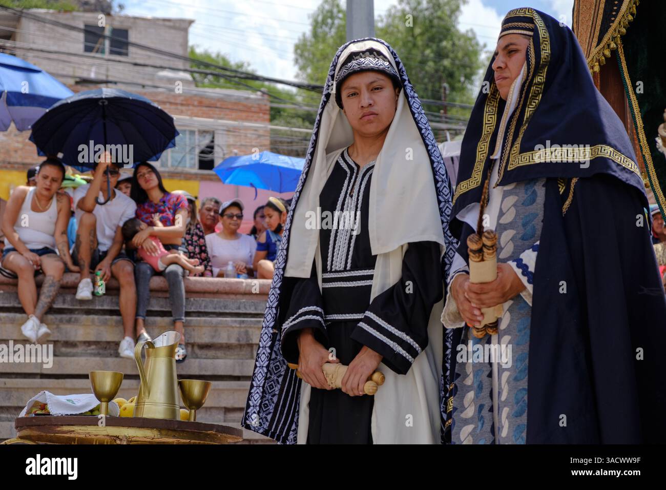 Good Friday representation of the Way of the Cross in La Cañada ...