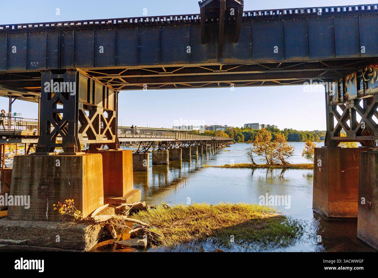 Browns island tyler potterfield memorial bridge hi-res stock ...