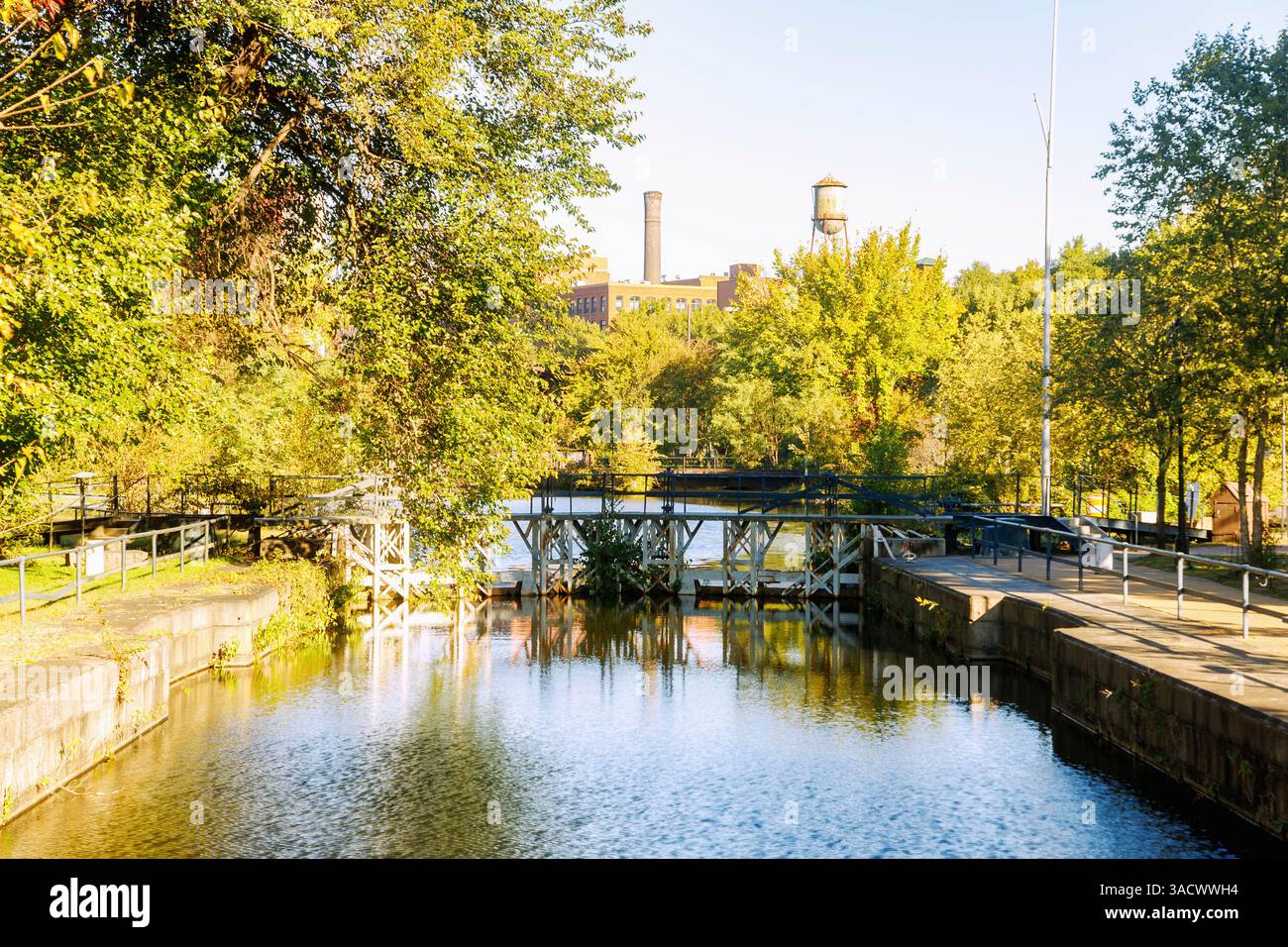 Canal lock at the Riverfront Canal Walk on the Kanawha Canal in Great ...
