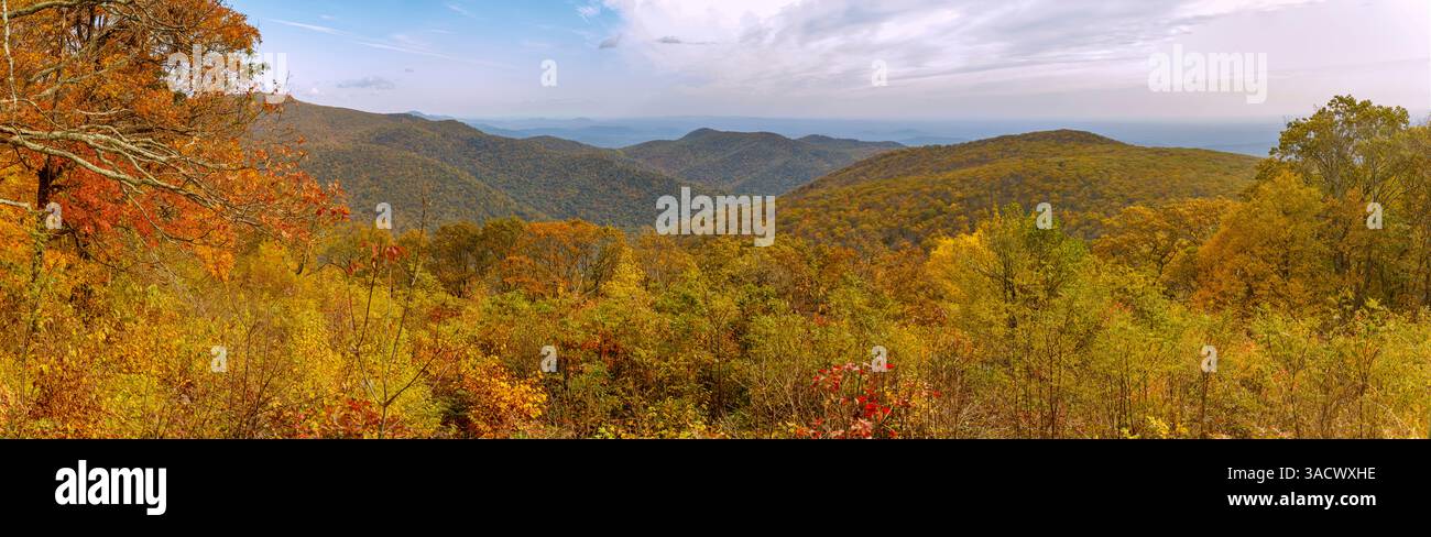 Panoramic view of the Virginia Blue Ridge Mountains from Skyline Drive ...