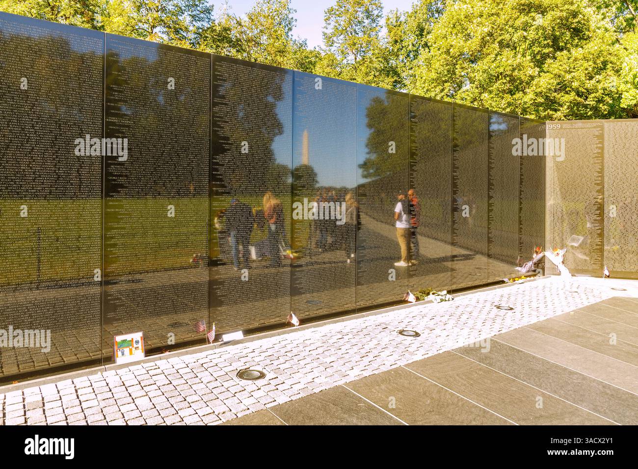 Vietnam Veterans Memorial at the National Mall and Memorial Parks in ...