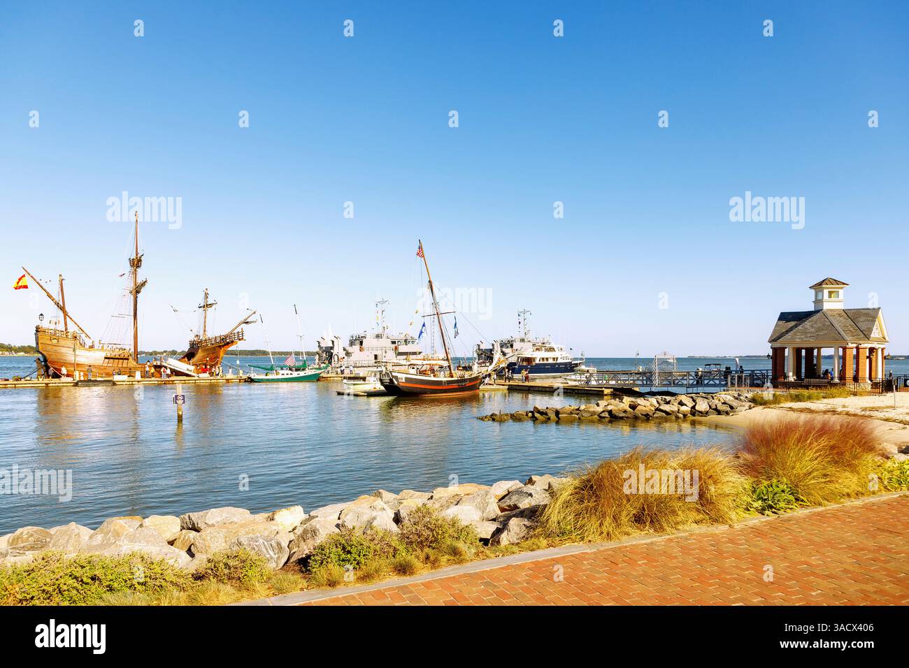 Riverwalk Landing Pier with Schooner Nao Trinidad and Schooner Luna in ...