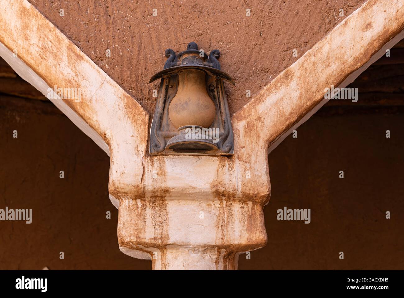 Ushaiger Heritage Village, Riyadh, Saudi Arabia. Old lantern Stock ...