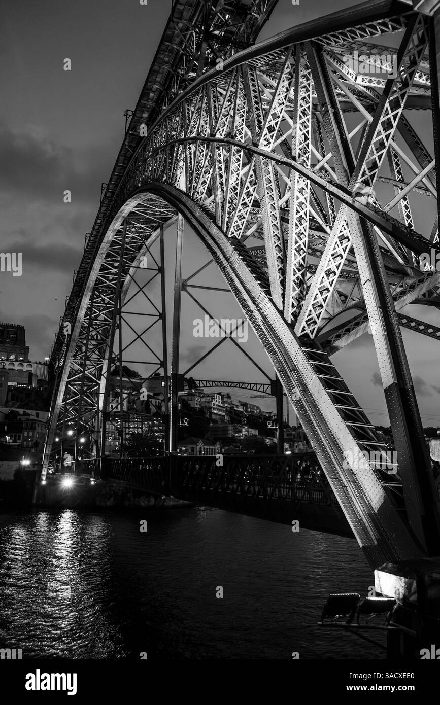 Architectural detail of iconic arched iron bridge Ponte Luis I in the ...