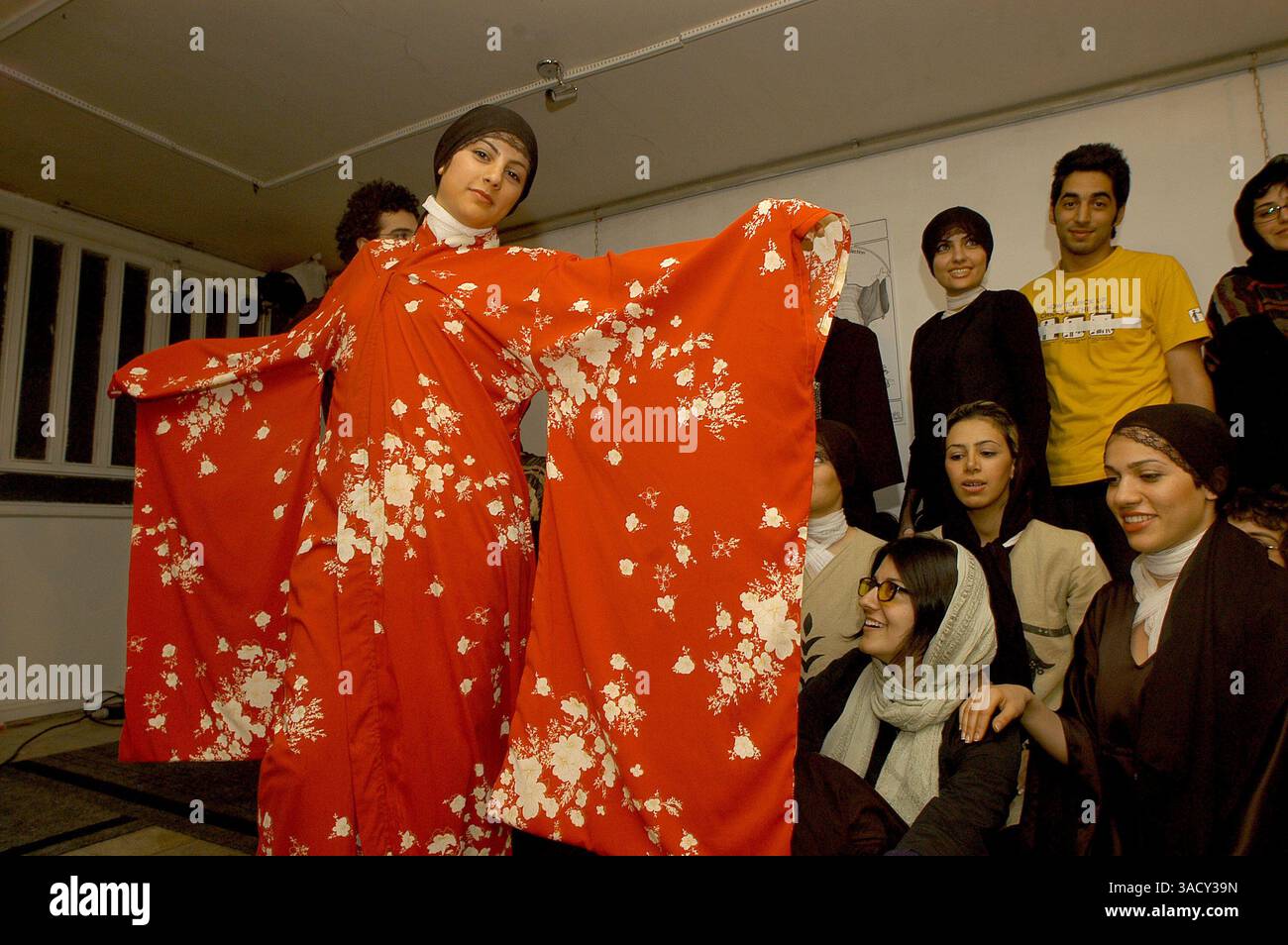 Apr 27, 2006; Tehran, IRAN; Iranian female models during a fashion show ...