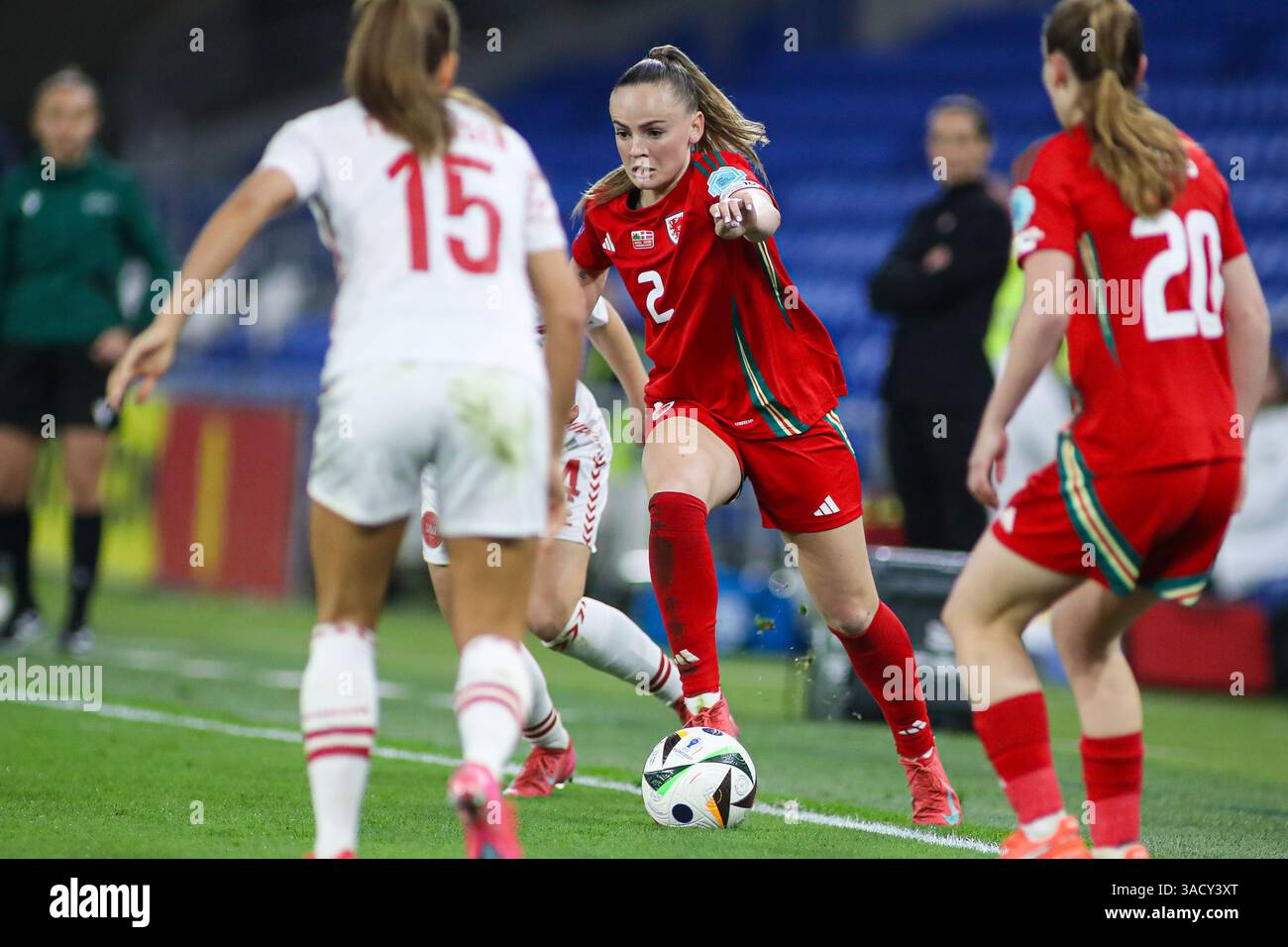 Fermale athlete hi-res stock photography and images - Alamy