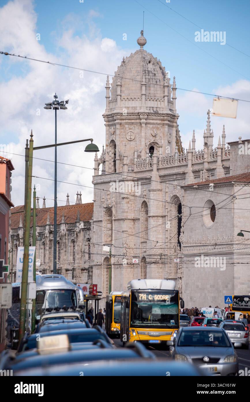 Lisboa portugal rush hour hi-res stock photography and images - Alamy