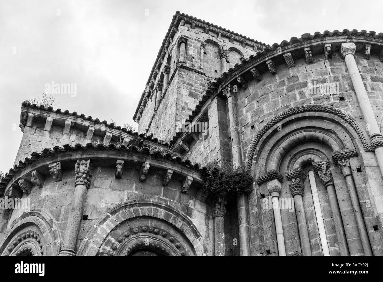 Little church in old Black and White Stock Photos & Images - Alamy