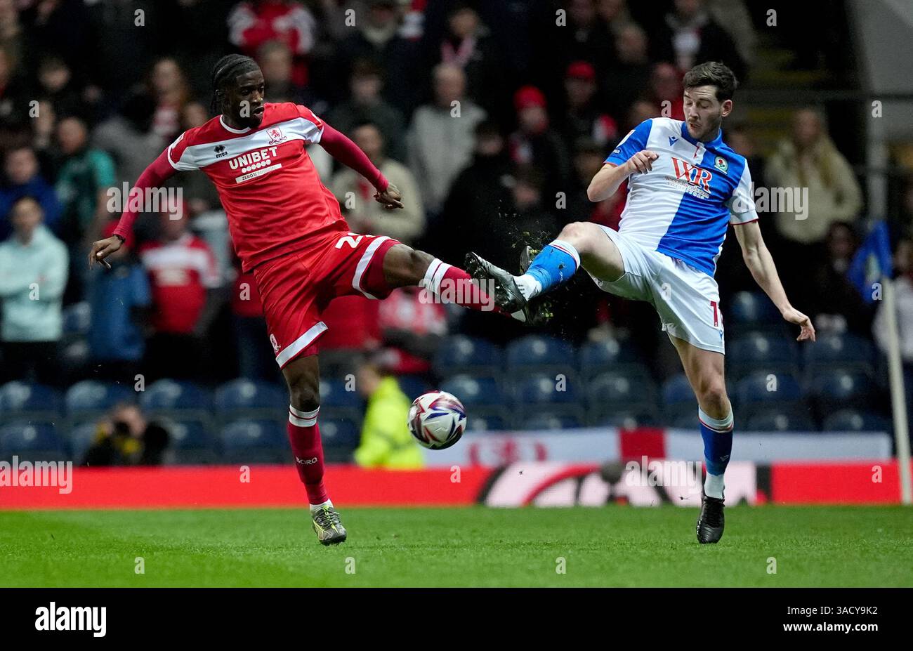 Middlesbrough's Samuel Iling-Junior (left) and Blackburn Rovers' Joseph ...