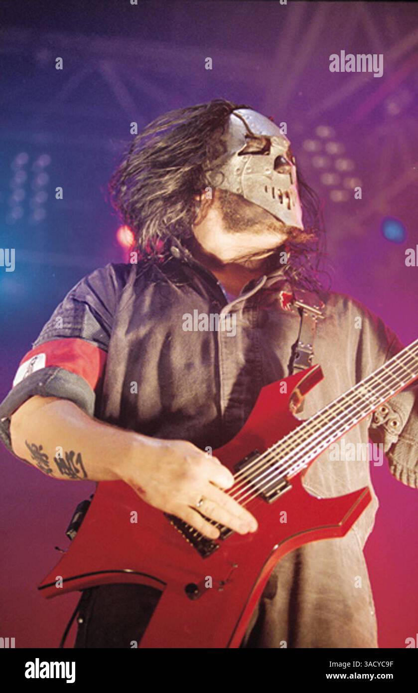 Dec 14, 2001; Paris, FRANCE; SLIPKNOT are DJ Sid Wilson, drummer Joey ...