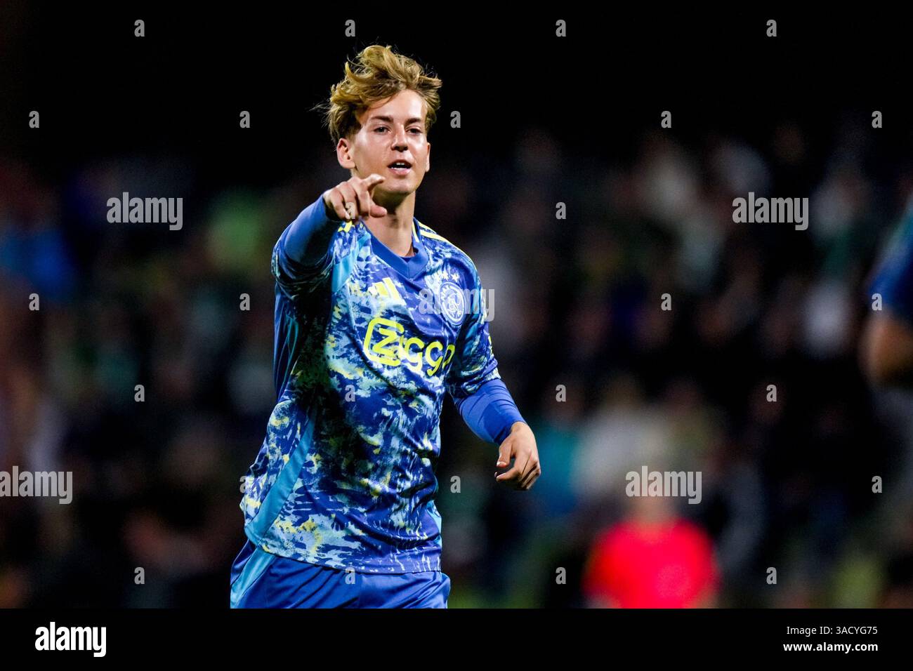 Dordrecht, Netherlands. 04th Apr, 2025. DORDRECHT, 04-04-2025, M-Scores ...