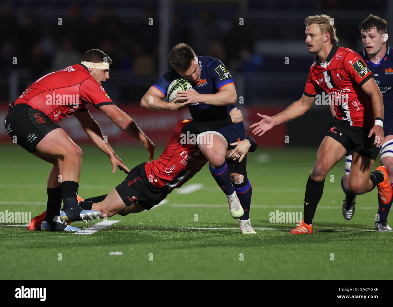 Edinburgh's Ross McCann and Emirates Lions' Morne van den Berg in ...