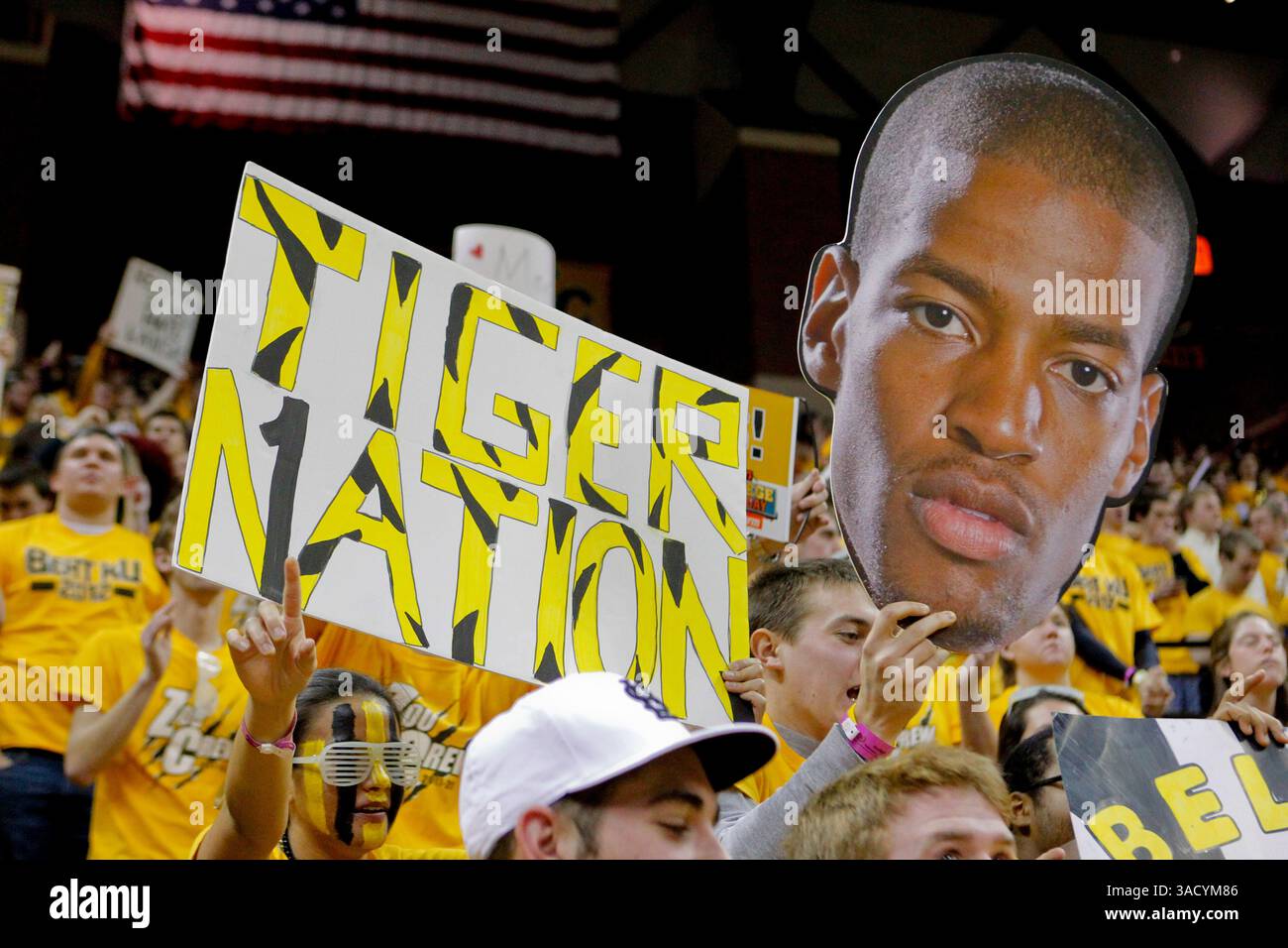 Kansas jayhawks basketball fans hi-res stock photography and images - Alamy