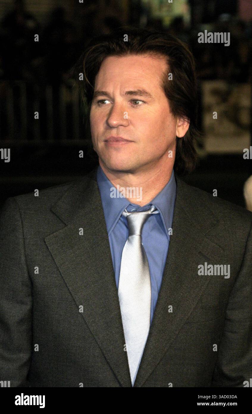 HOLLYWOOD, CA - NOVEMBER 16, 2004: Val Kilmer at the Los Angeles ...