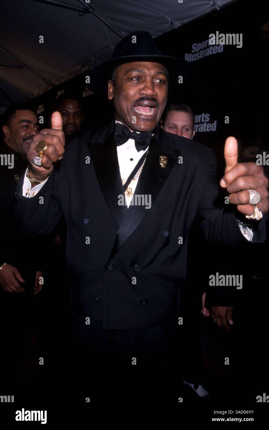 Dec 12, 2000; New York, NY, USA; Boxing legend JOE FRAZIER @ the Sports ...