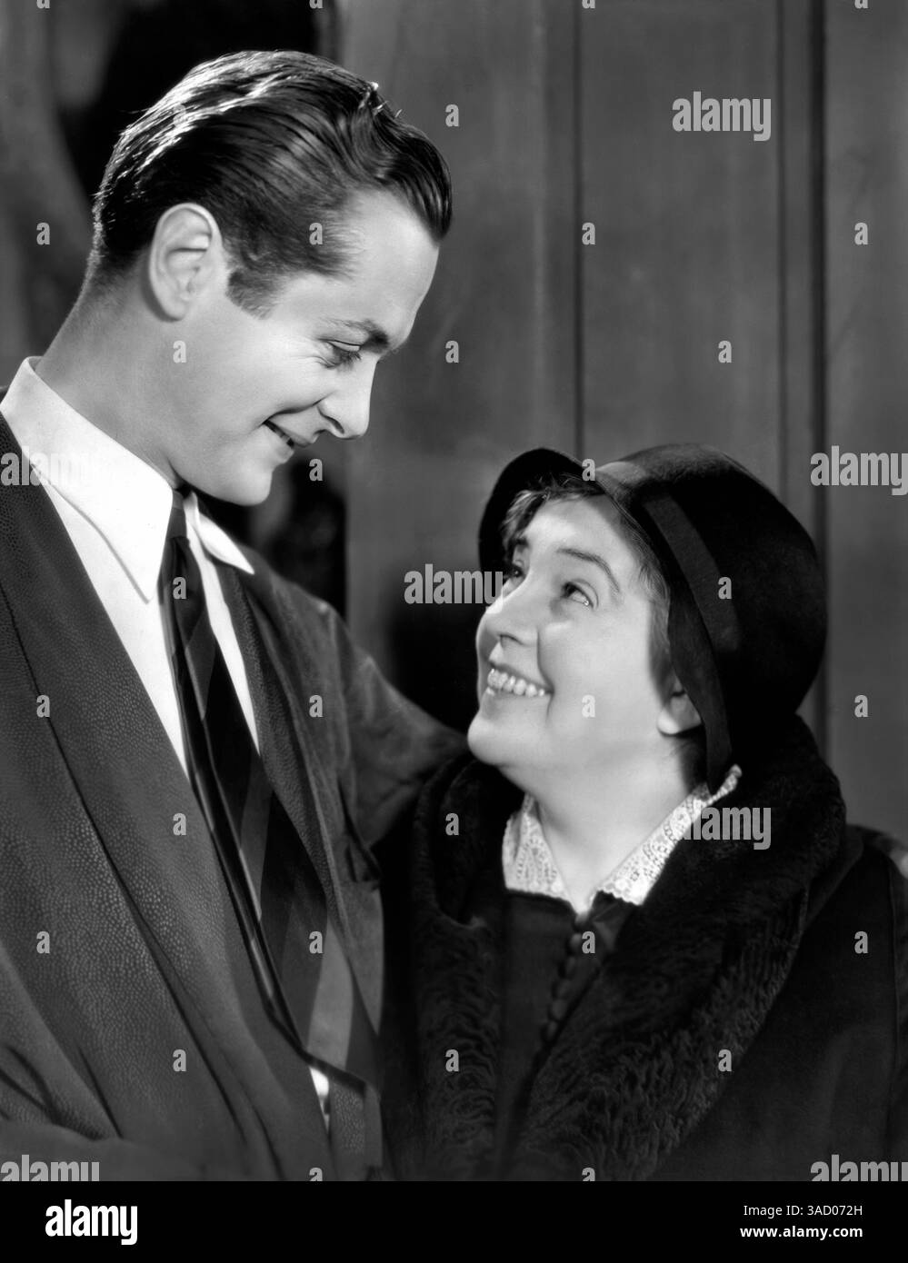 Robert Montgomery, Beryl Mercer, on-set of the film, "Lovers Courageous ...