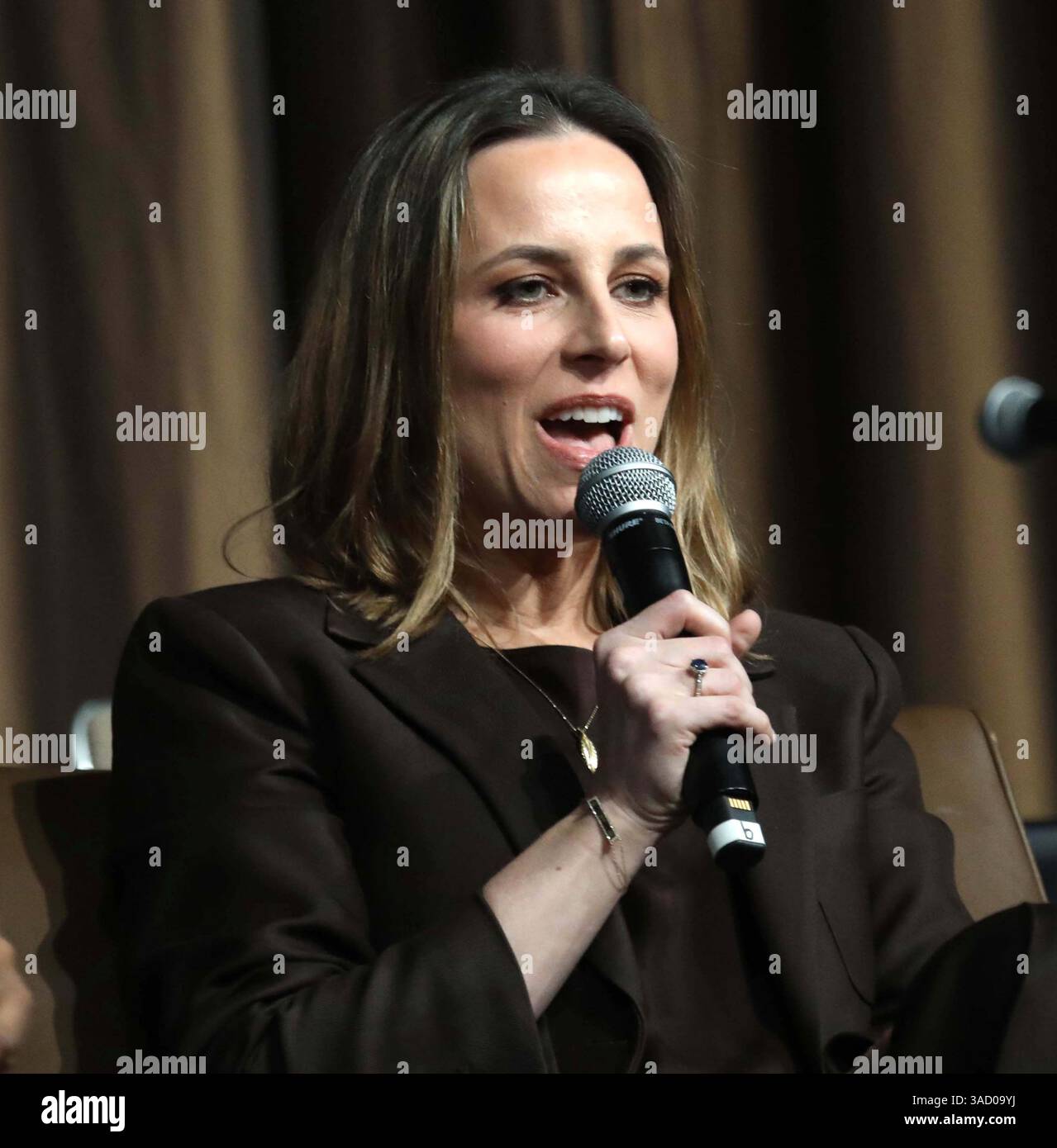 Alicia menendez hi-res stock photography and images - Alamy
