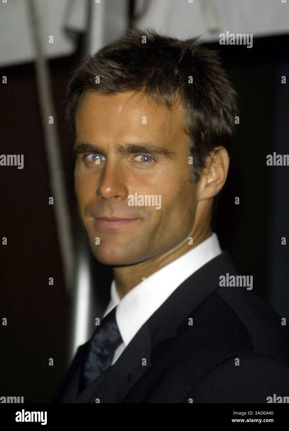 Cameron mathison 2001 hi-res stock photography and images - Alamy