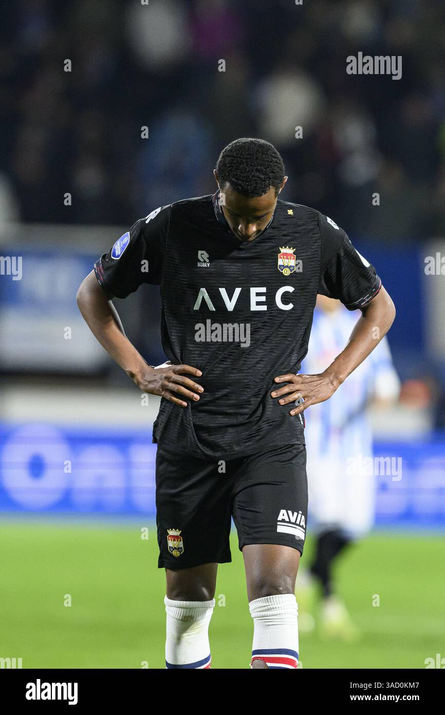 HEERENVEEN - Disappointment for Amar Fatah of Willem II during the ...