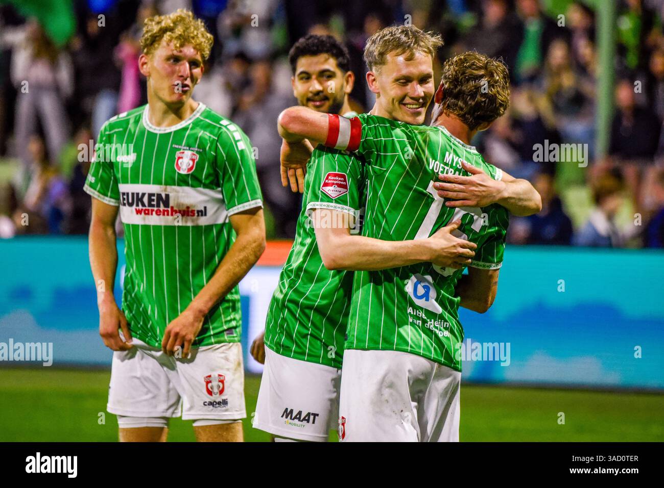 Dordrecht - Daniel van Vianen of FC Dordrecht, Reda Aknum of FC ...