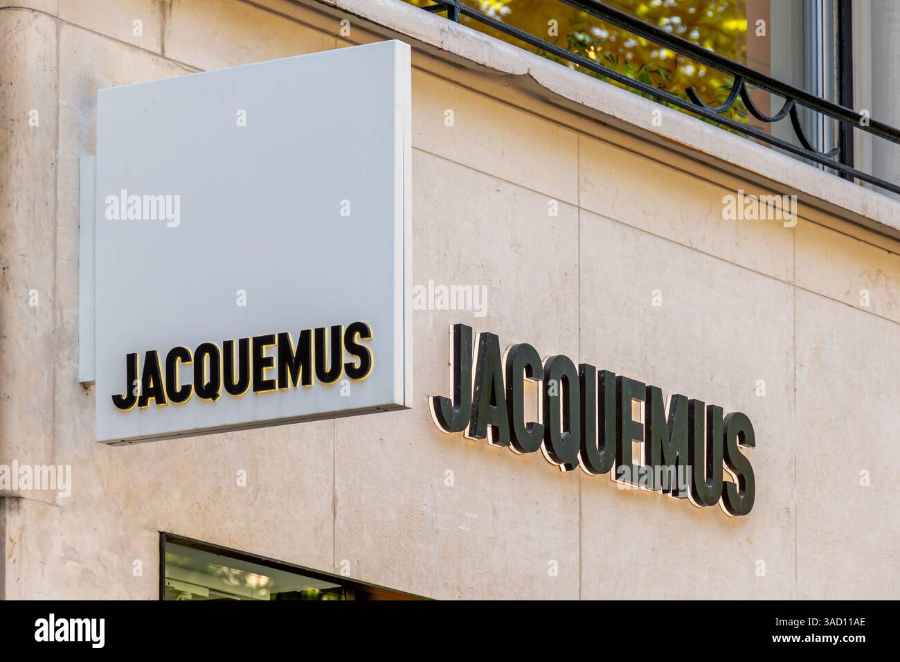 Sign and logo of the Jacquemus boutique located on Avenue Montaigne in ...