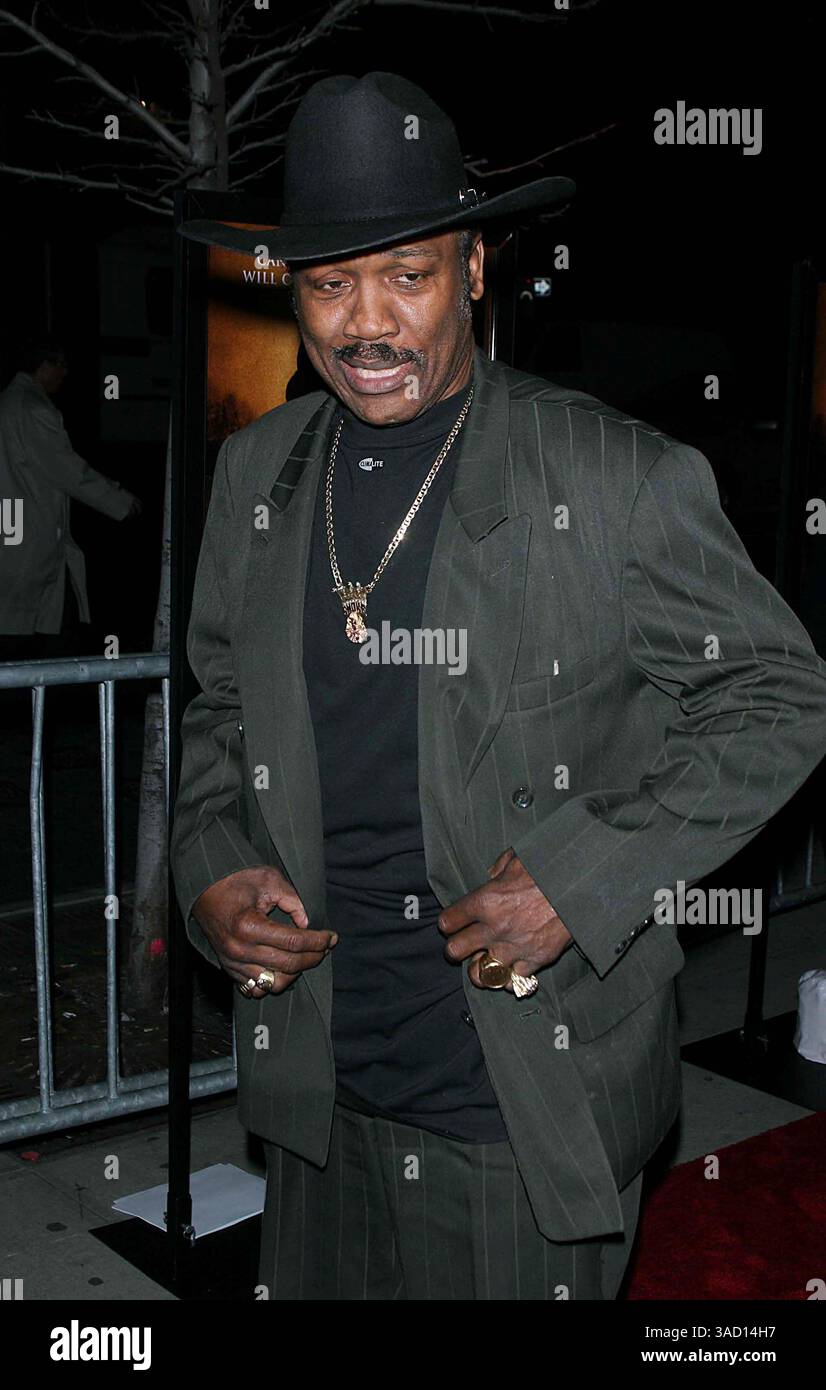 Boxer 'Smokin' Joe Frazier died after a battle with liver cancer ...