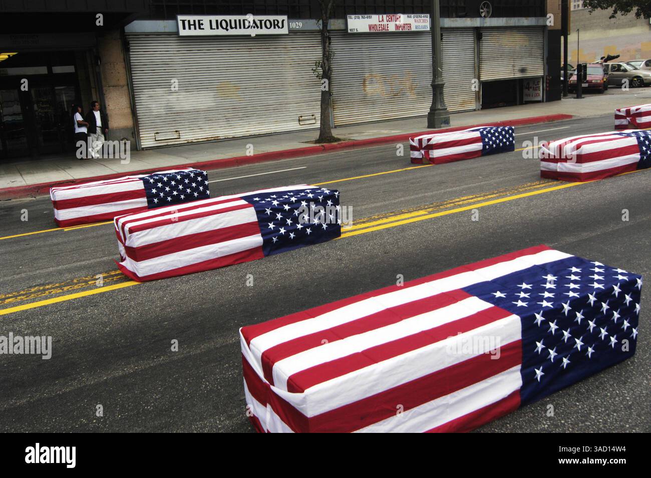 Sep. 24, 2005 - Los Angeles, California, USA - Flag-draped coffins are ...