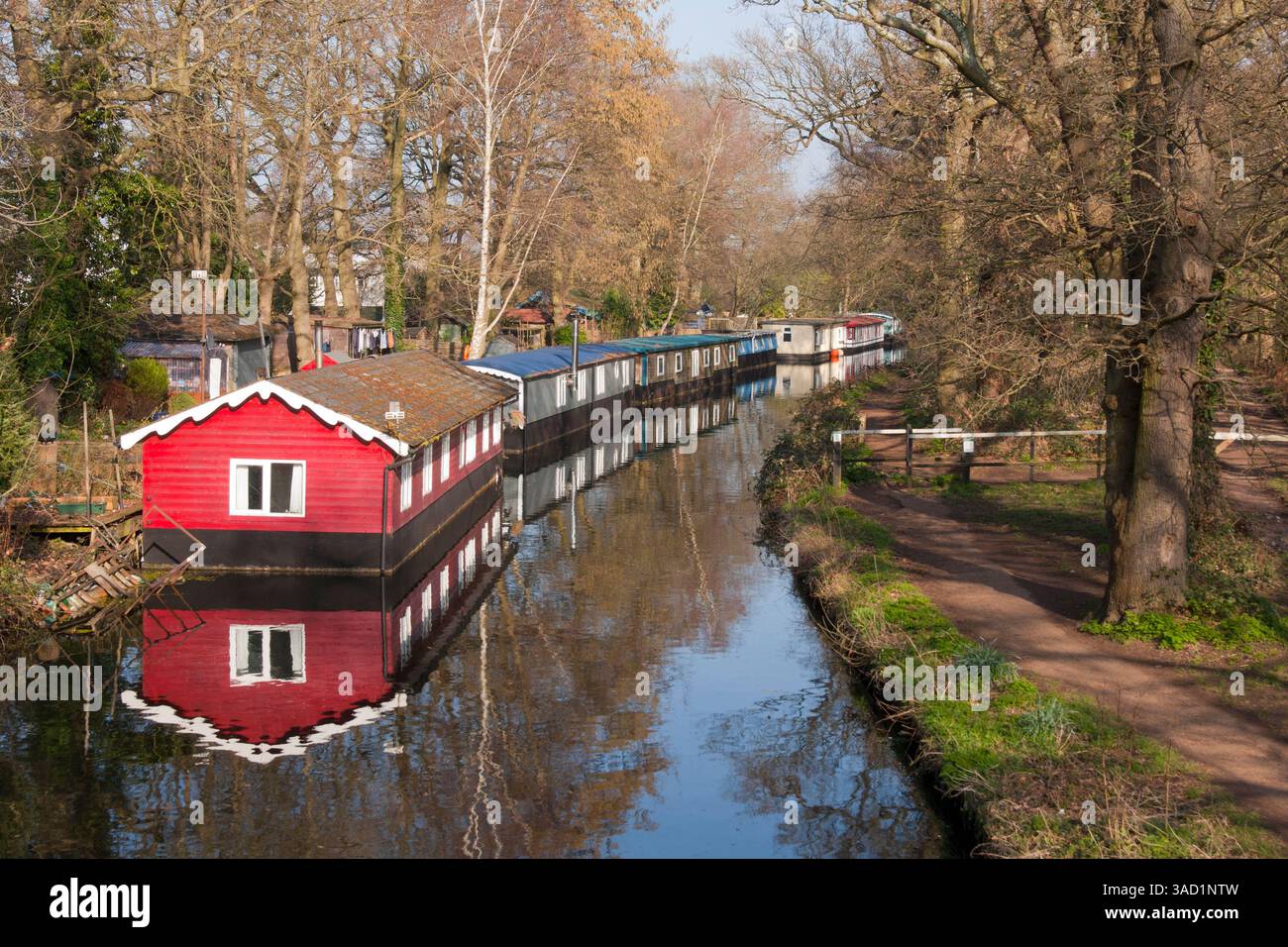 West byfleet hi-res stock photography and images - Alamy
