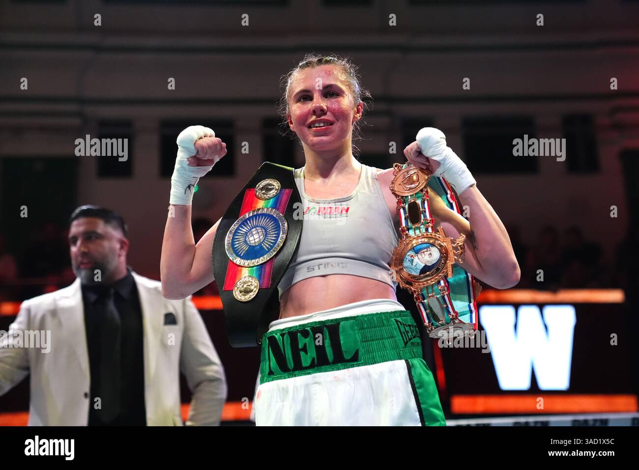 Emma Dolan celebrates victory over Lauren Parker (not pictured) in ...
