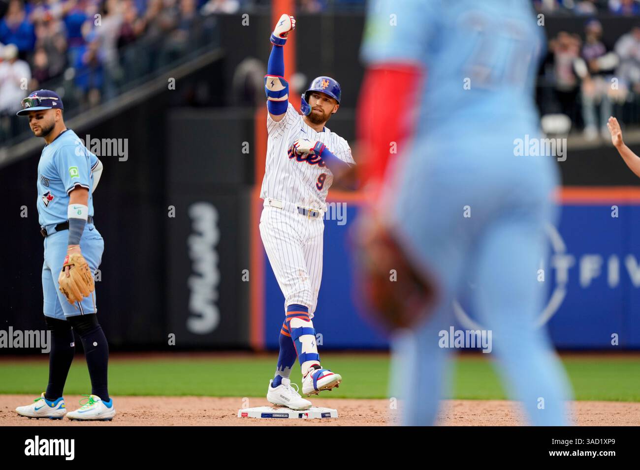 New York Mets' Brandon Nimmo reacts after doubling on a sharp line ...