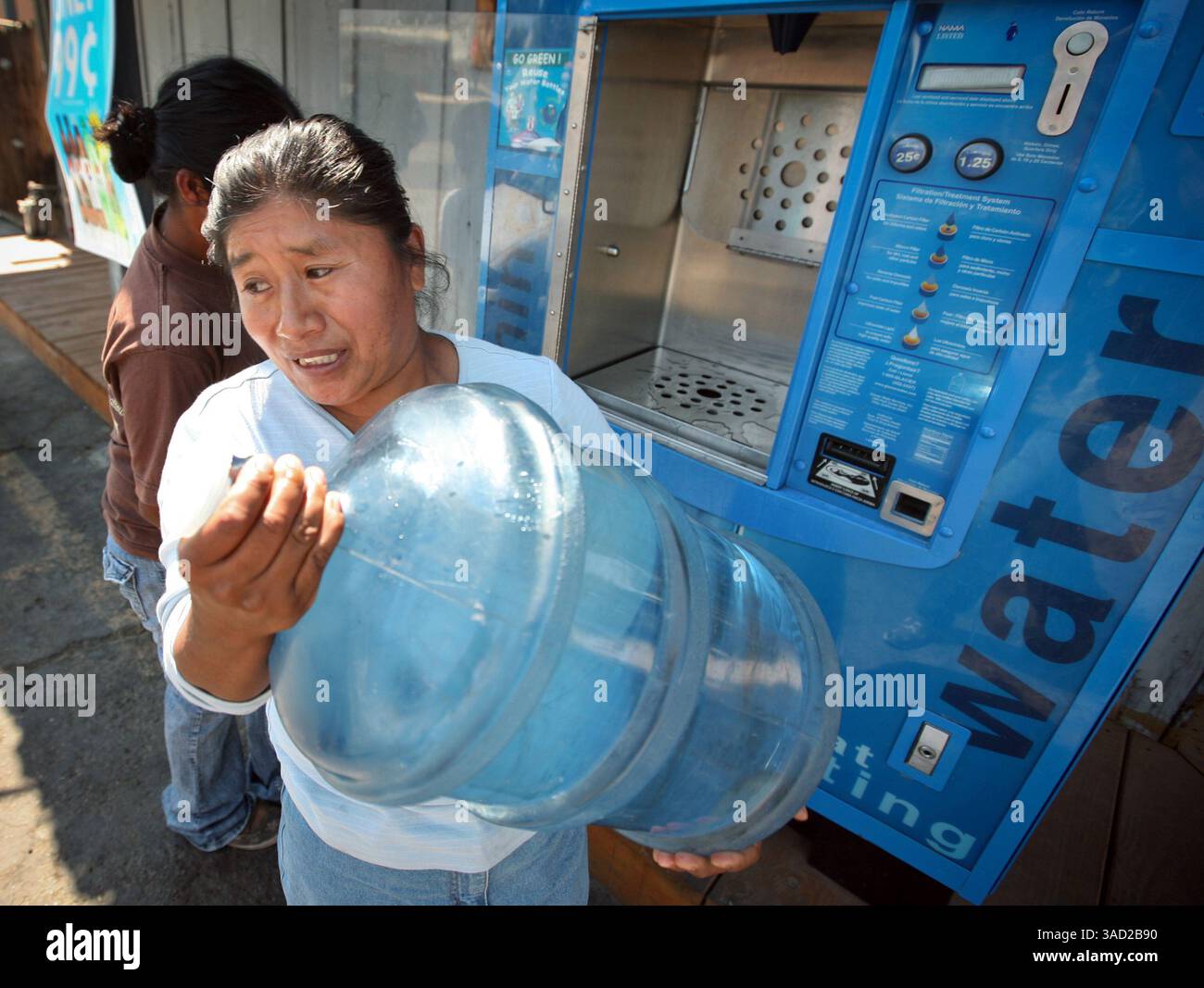 Water from well tap filled hi-res stock photography and images - Alamy